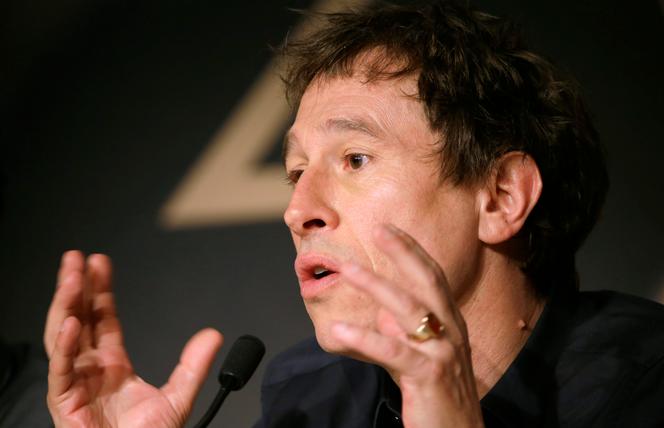 Bertrand Bonello : « Aller au plus près d'Yves