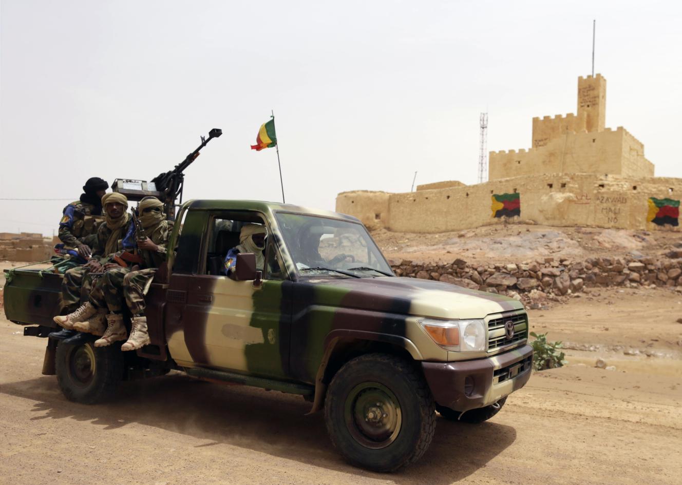 Au Mali, l'armée mise en déroute, un appui français envisagé