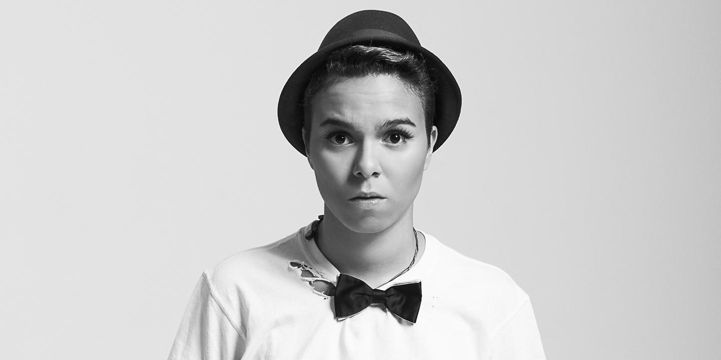 Maria Gadú passée à la moulinette rock