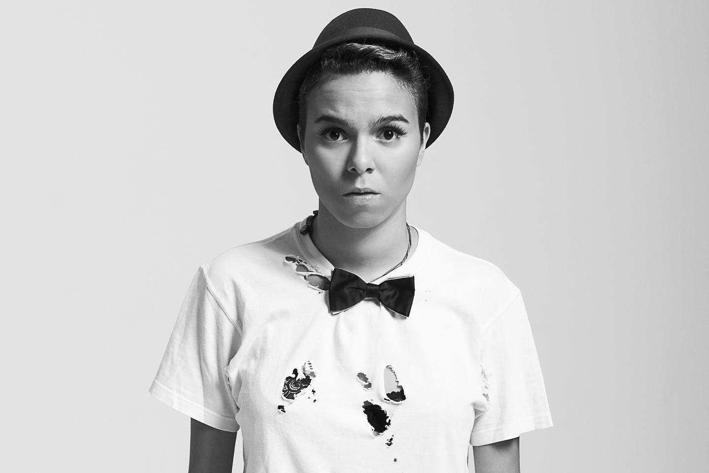 Maria Gadú passée à la moulinette rock