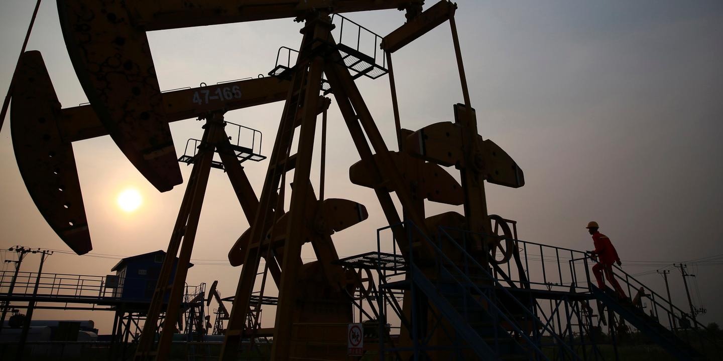 Trois graphiques pour comprendre la baisse des cours du pétrole