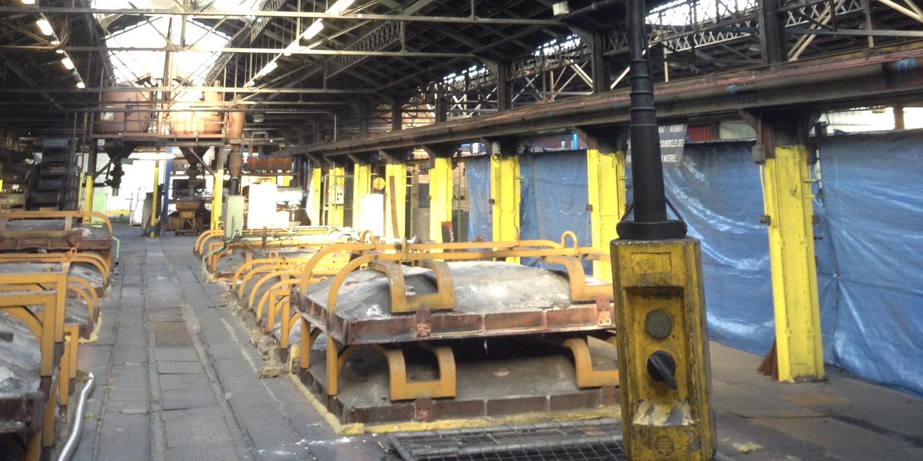 À l'intérieur de l'usine Mersen, à Gennevilliers (Hauts-de-Seine).