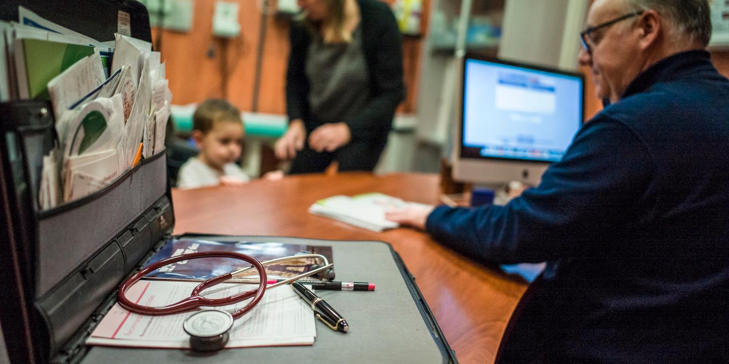 Combien gagnent les médecins en France Combien gagnent les médecins en France