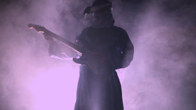 La musique, les yeux grands ouverts
