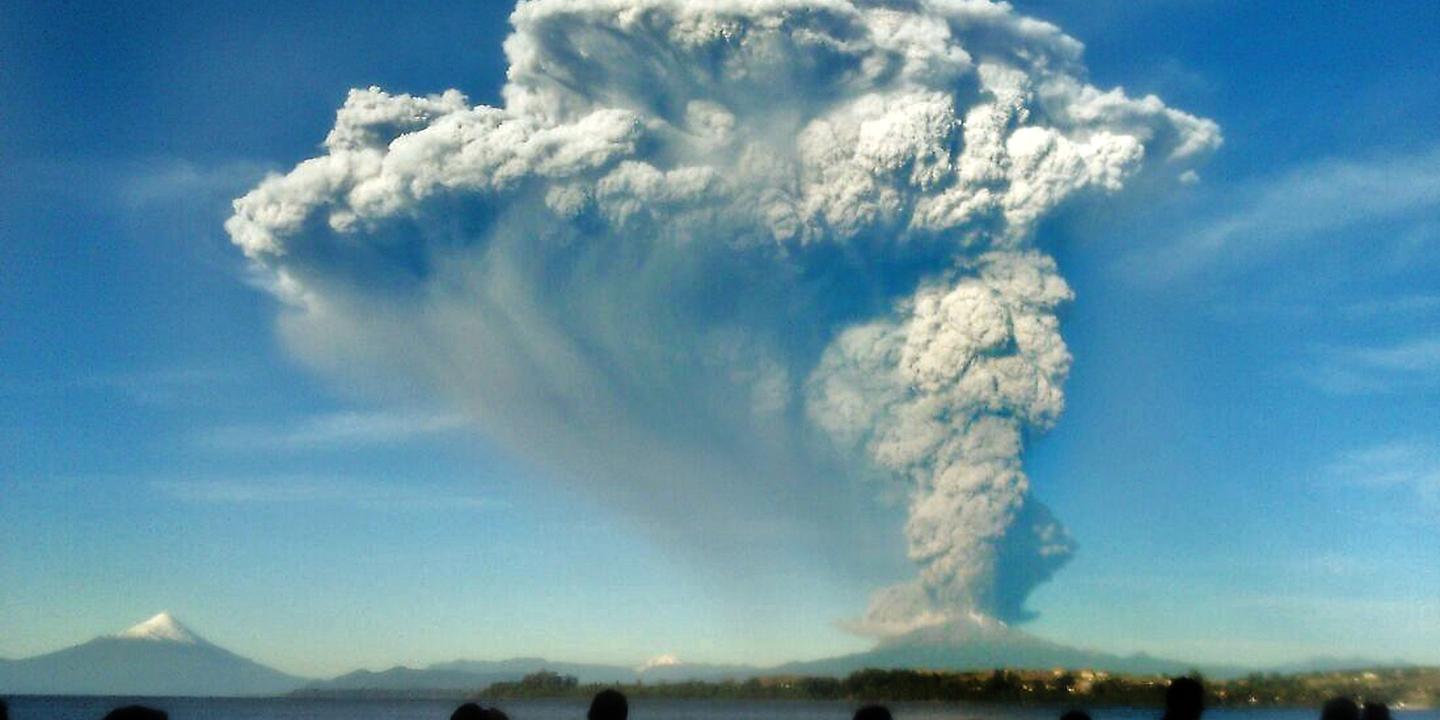 Endormi depuis 43 ans, le volcan Calbuco s'éveille au Chili