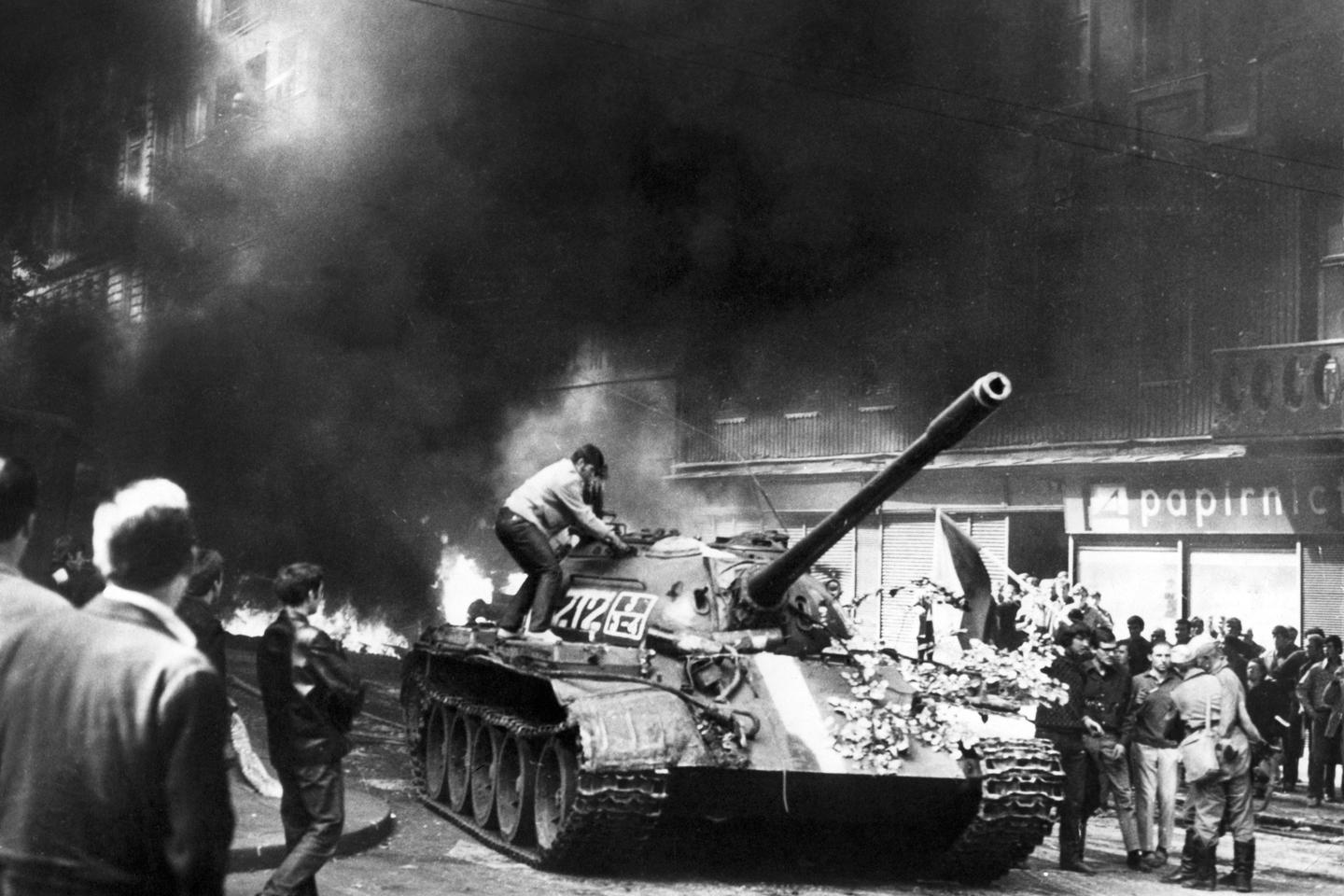 Quand Moscou réécrit l’histoire du « printemps de Prague