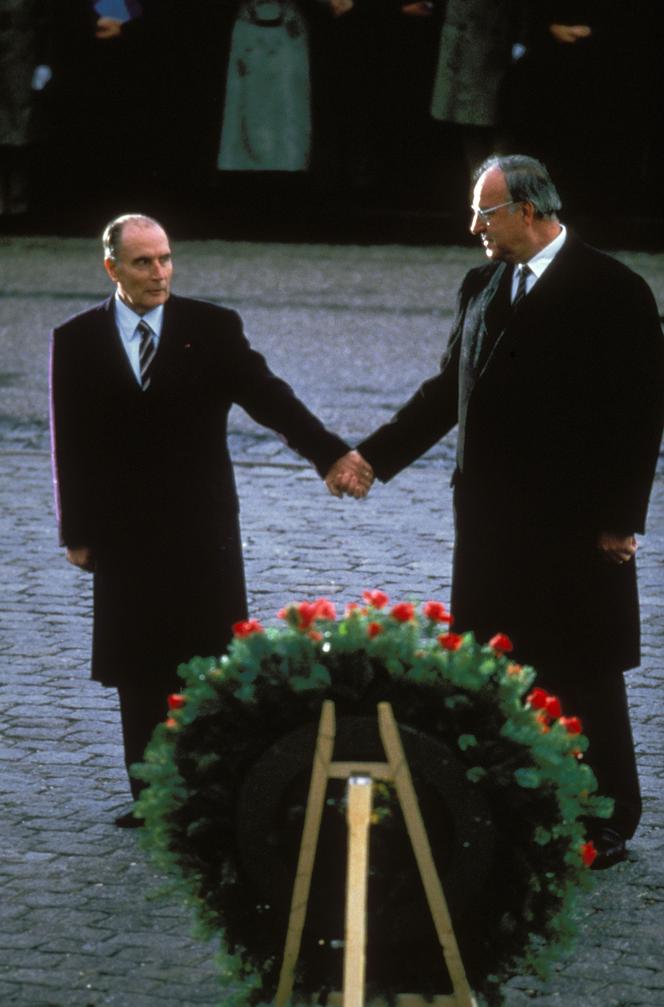 Mort de Helmut Kohl, l’artisan de la réunification allemande