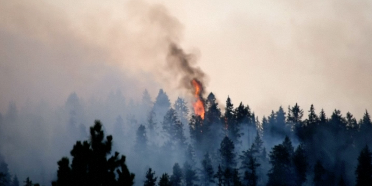 De violents incendies au Canada entraînent l’évacuation de 13 000 personnes