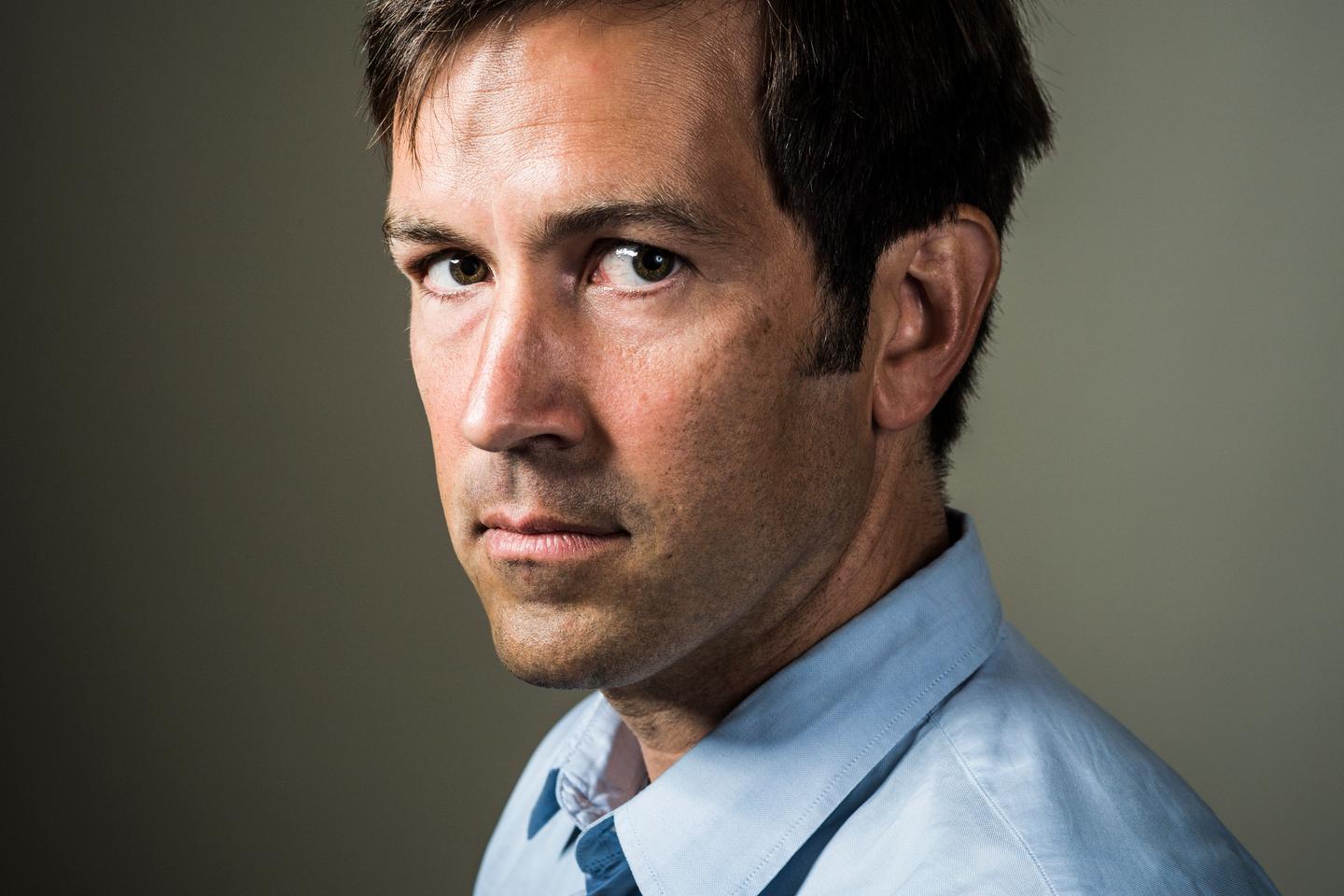 Brandon Stell, chasseur d’inconduite scientifique