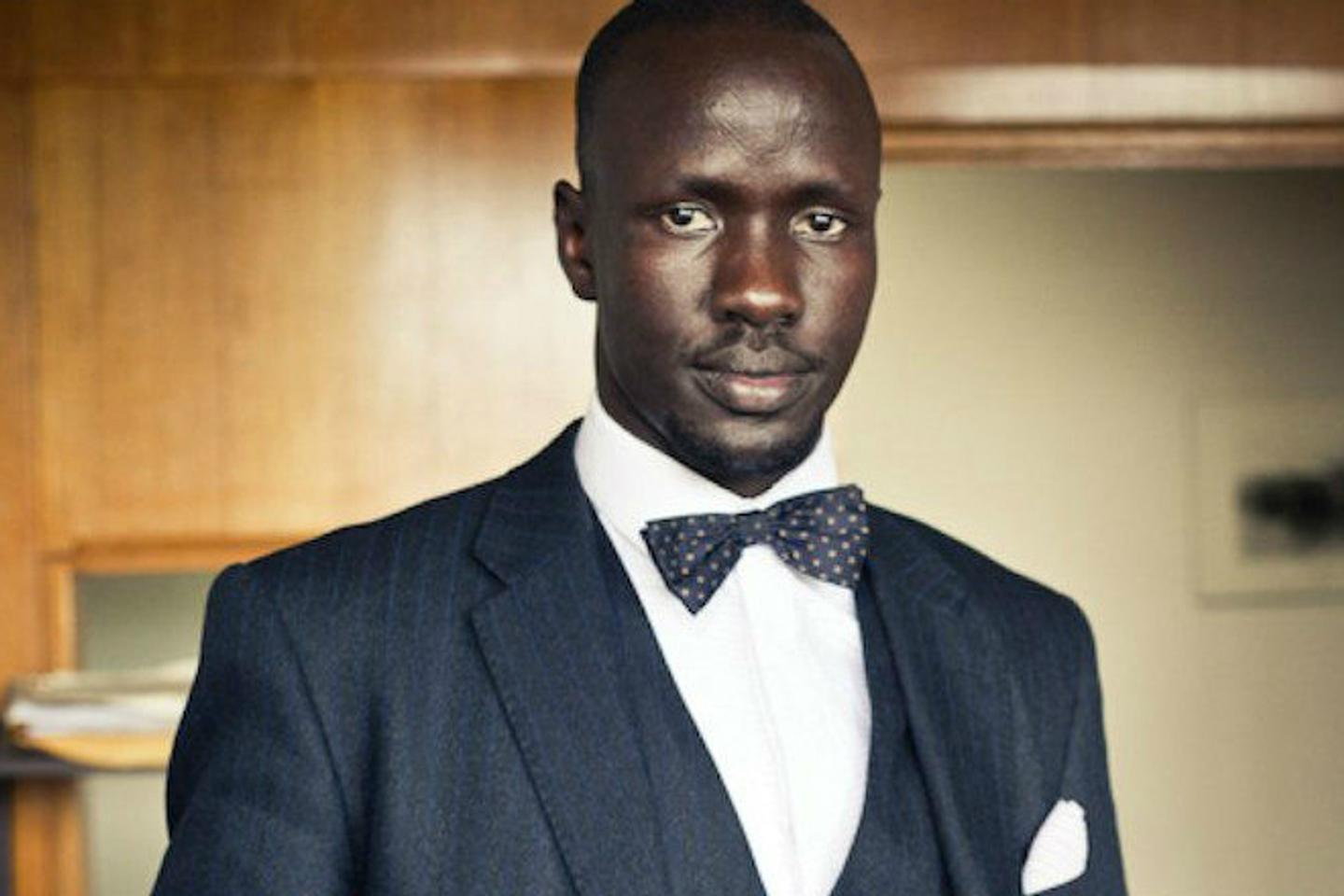 Deng Thiak Adut, un enfant-soldat devenu avocat