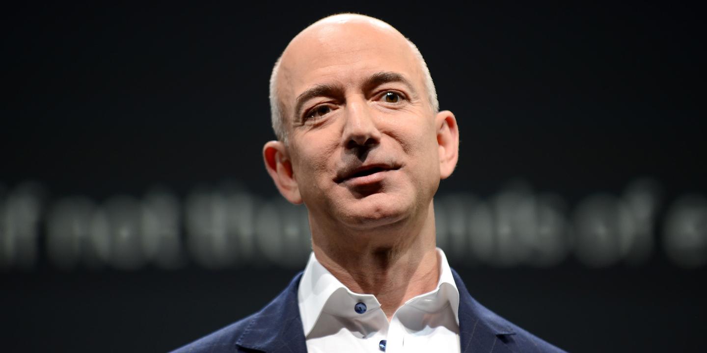 La fortune de Jeff Bezos dépasse les 100 milliards de dollars après le ...