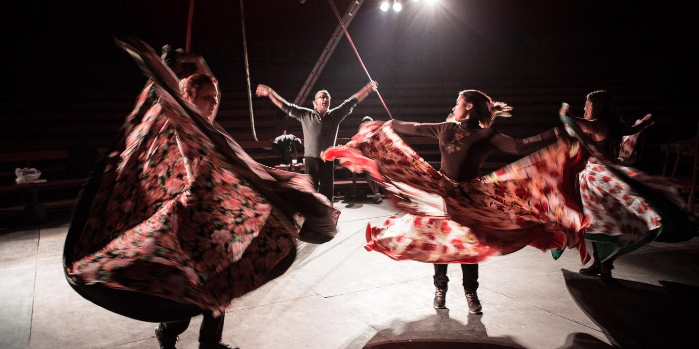 Vidéo à 360° au cœur d’une répétition de danse tzigane