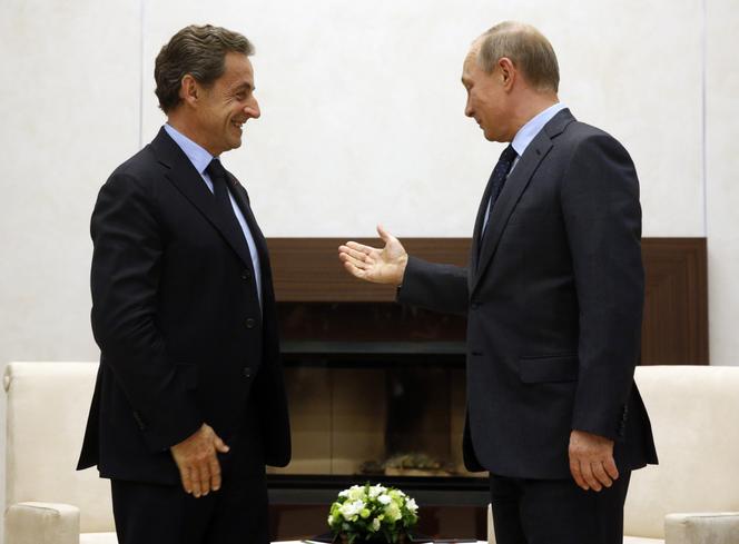 A Moscou, M. Sarkozy met en cause la diplomatie française