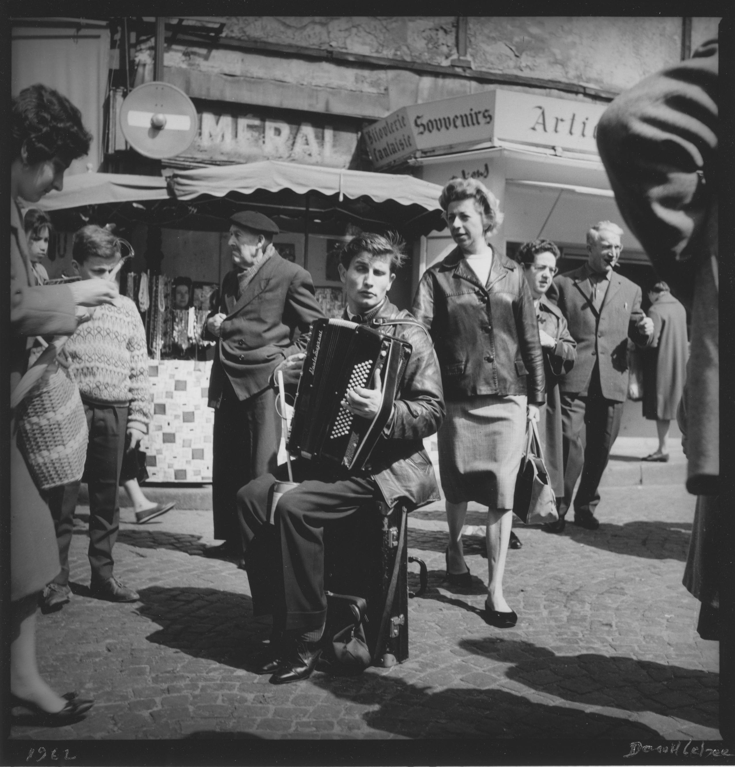 Poésie et émotion, la photographie humaniste s’expose à Paris