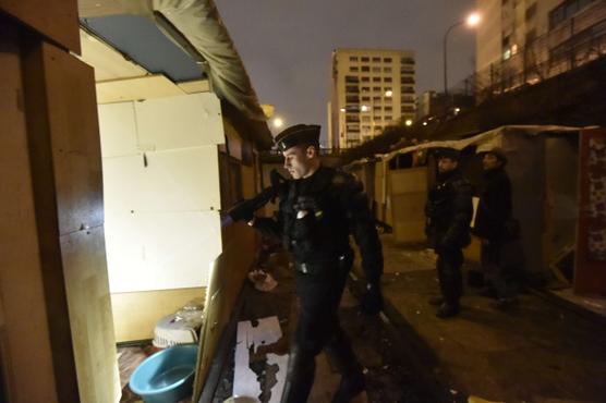 Un campement de Roms évacué à Paris