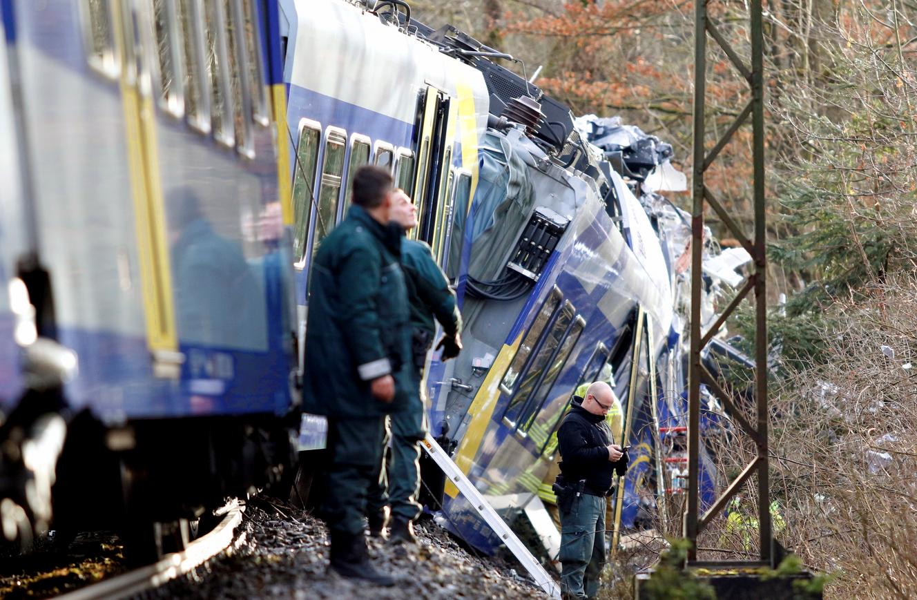 L’Allemagne endeuillée par une collision meurtrière entre deux trains