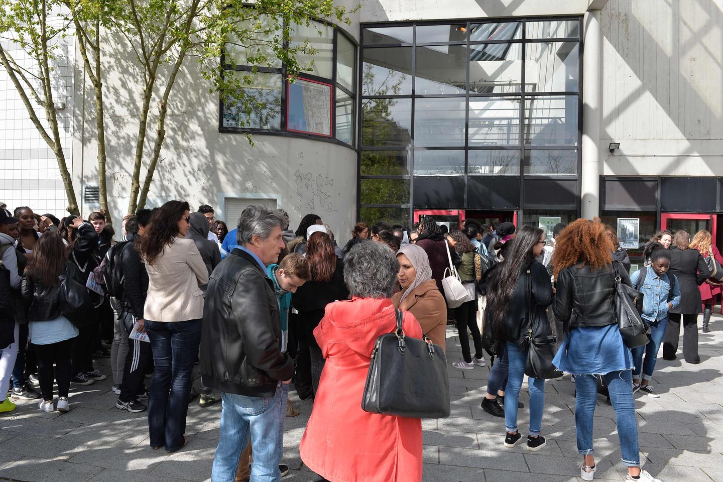 Le maire de gauche Ali Rabeh réélu à Trappes dès le premier tour