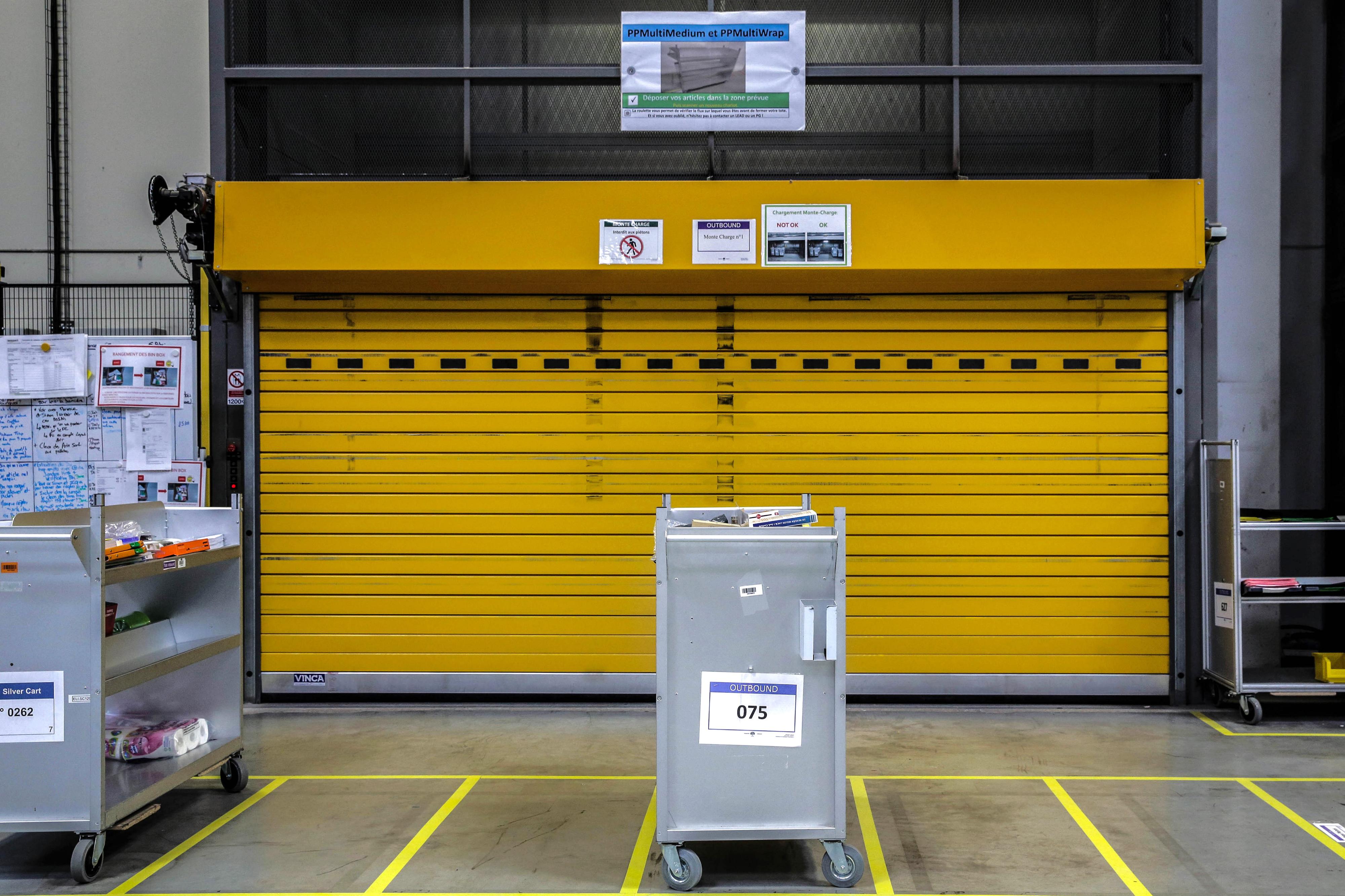 Dans les entrepôts Amazon de Lauwin-Planque