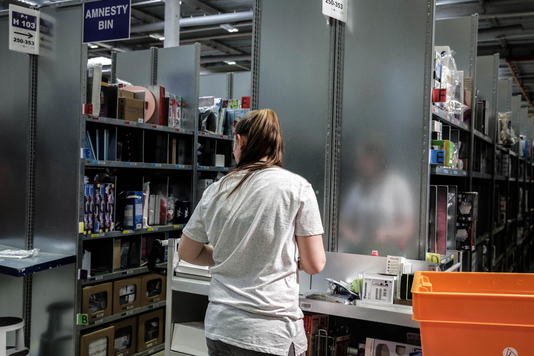 Dans les entrepôts Amazon de Lauwin-Planque