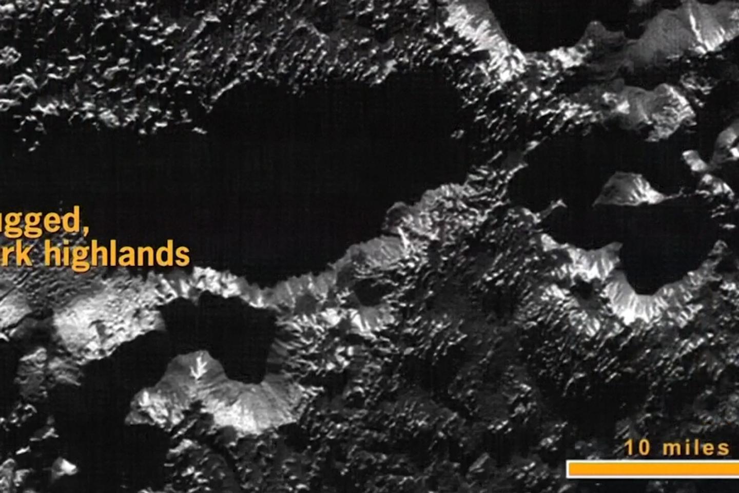 Découvrez des images de la surface de Pluton