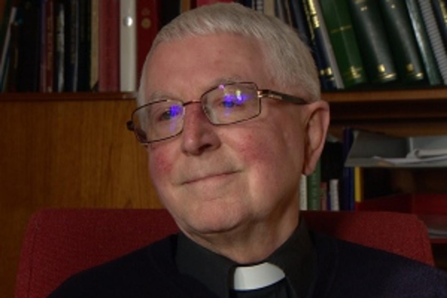 Alex Adkins, curé de Boston : « La campagne du référendum me fait honte ...