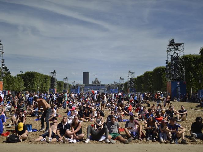 Euro 2016 : ambiance enfiévrée dans les fan-zones