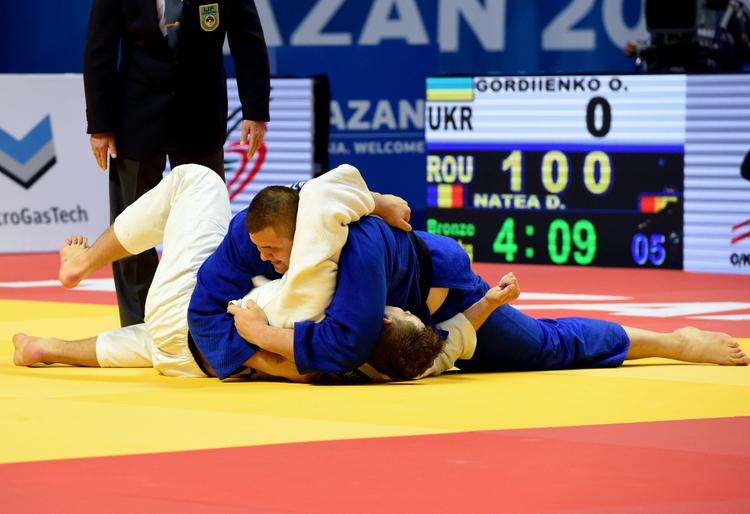 JO 2016 : Qui osera défier Teddy Riner ? (4/5)