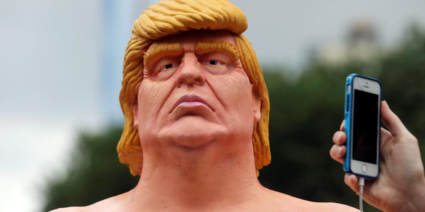Des Statues De Donald Trump Nu Sont Apparues Dans Plusieurs Villes