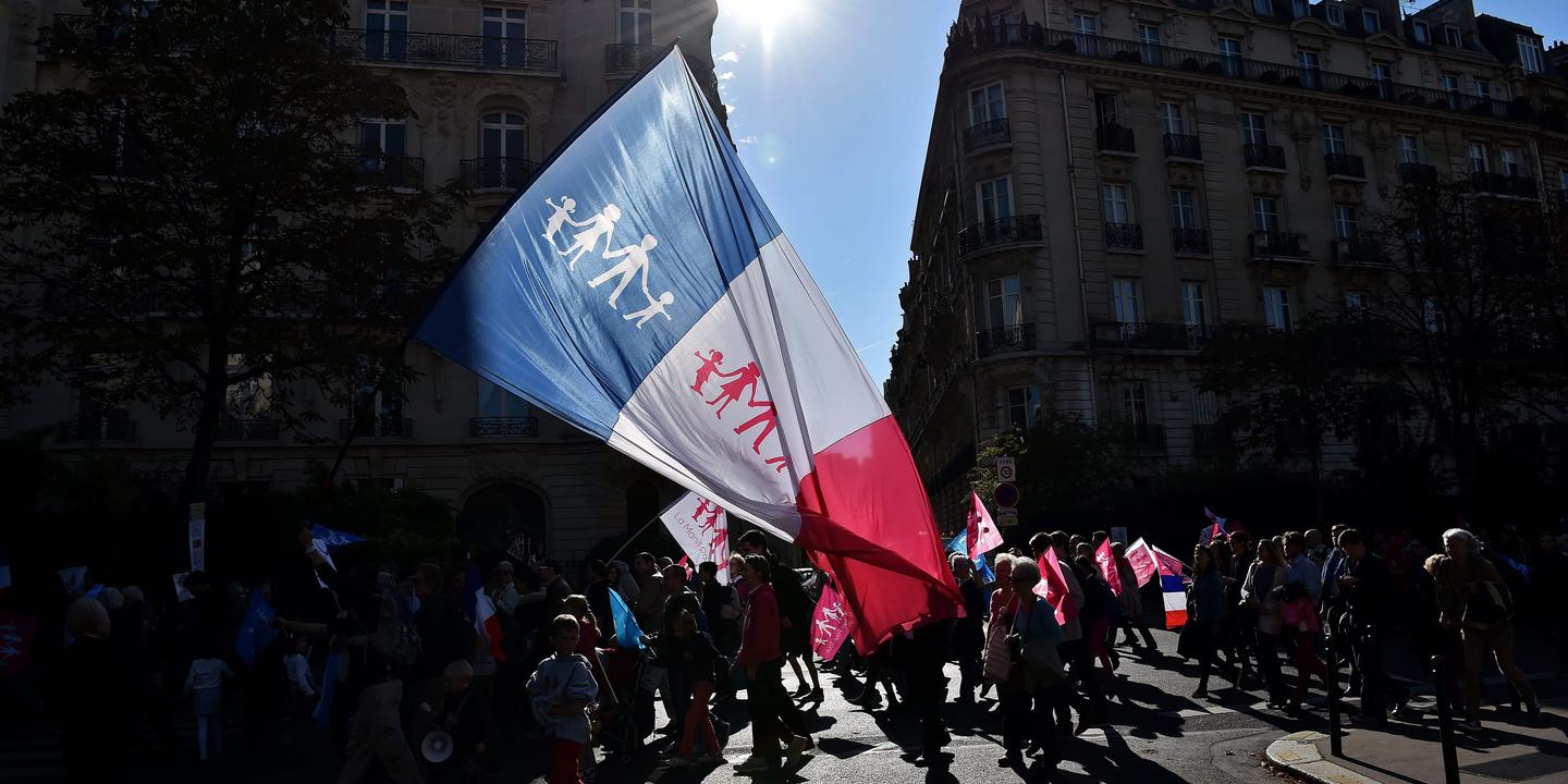 Manif pour tous à Paris : 24 000 participants selon la police, 200 000 ...