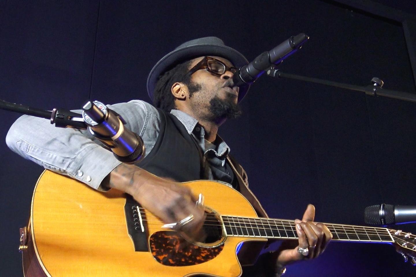 Rencontre en musique avec le chanteur Tété