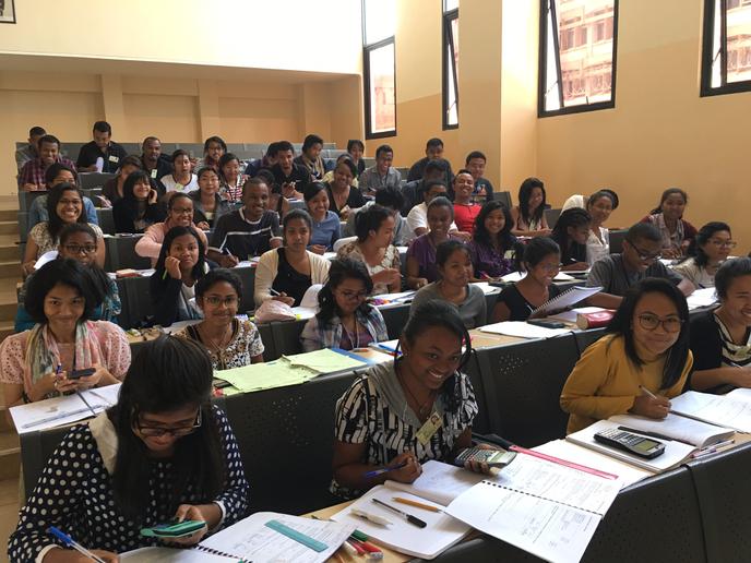 L’IAE de Poitiers enseigne « le management à la française » à travers ...