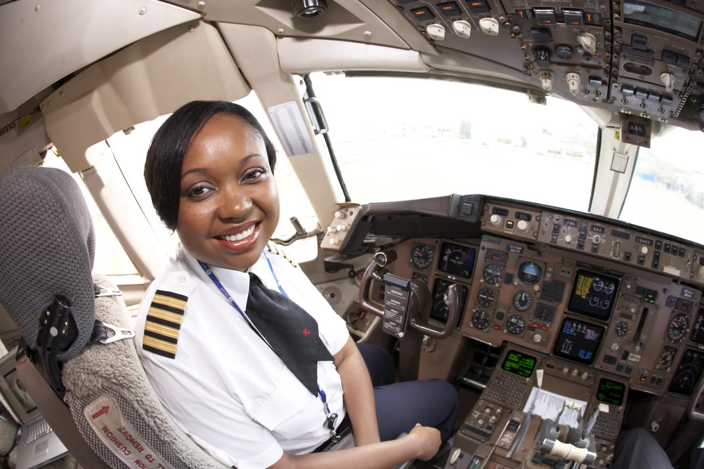 La première pilote africaine de long-courriers : « Chaque jour je dois ...