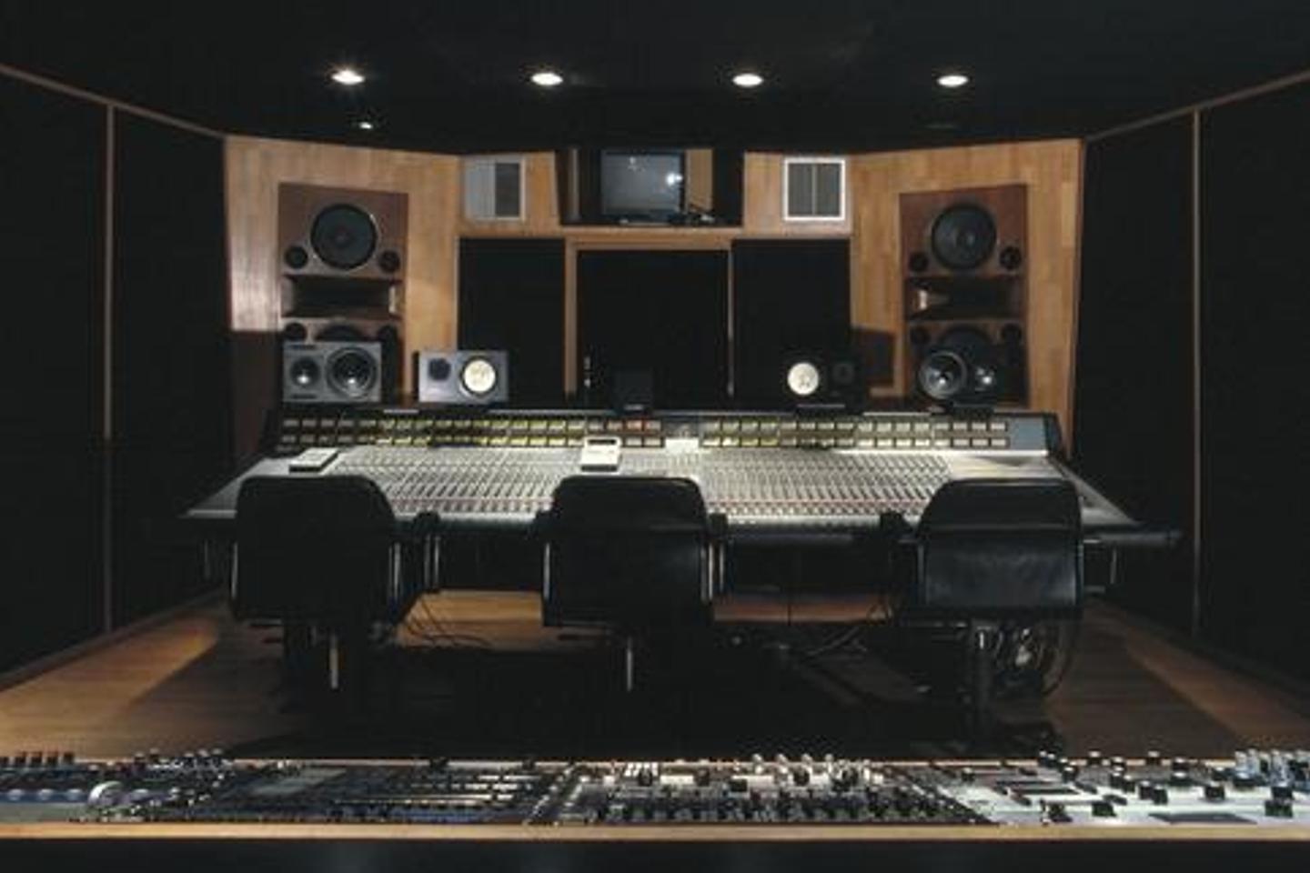 Les historiques studios Davout coupent le son