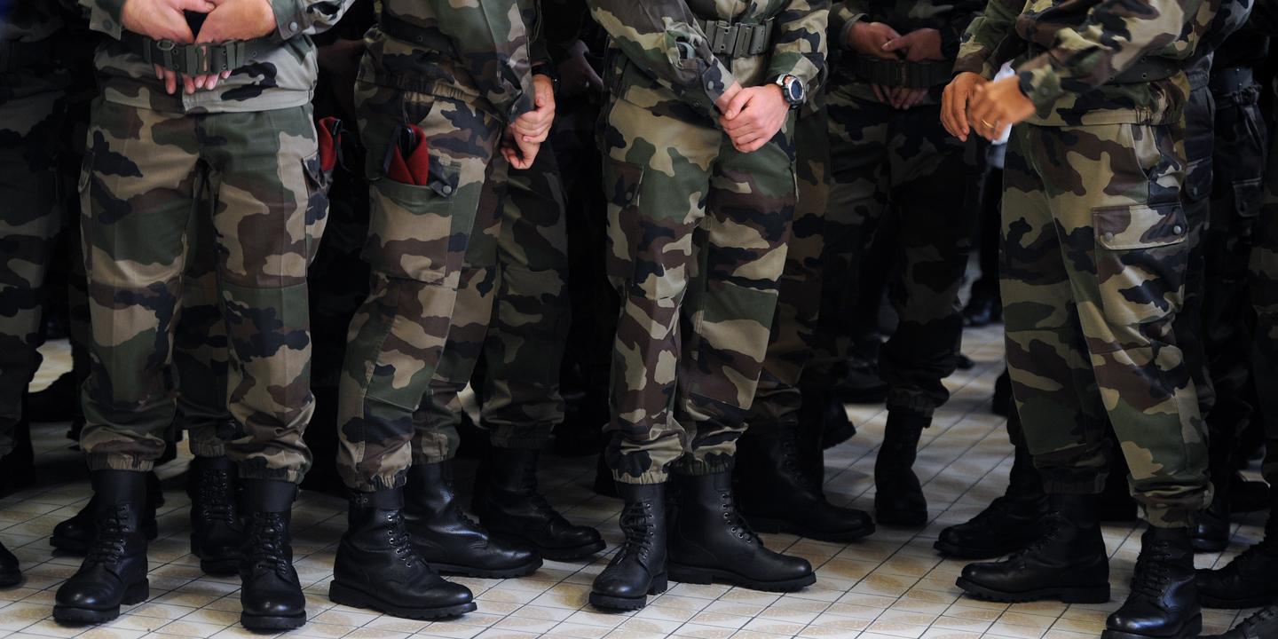 Le retour du service militaire, thème de campagne