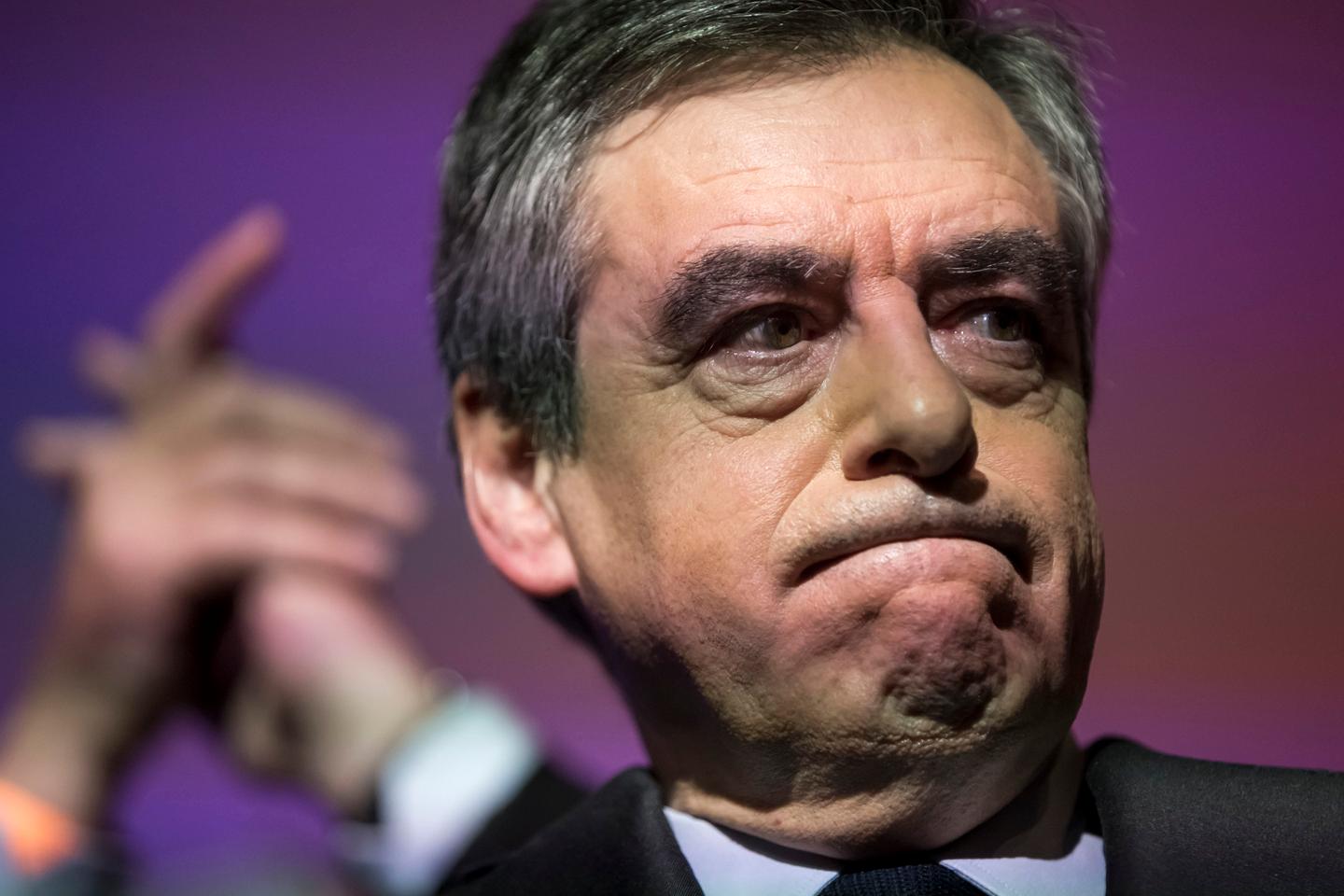 Affaire des costumes de Fillon : Robert Bourgi dit avoir subi des ...