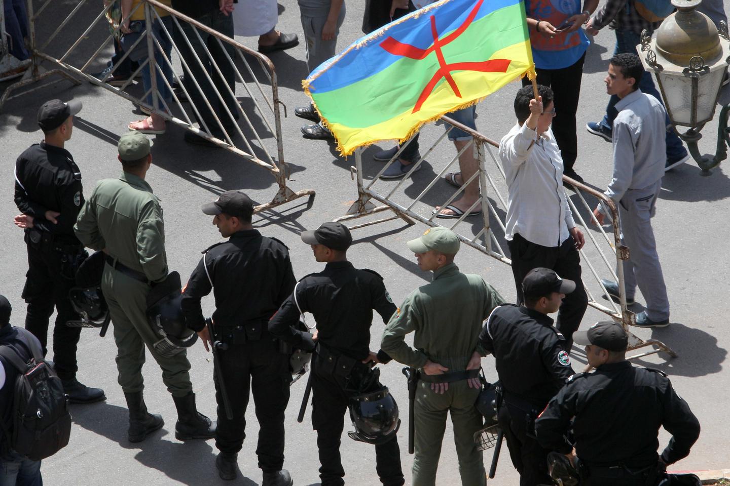 Maroc : à Rabat on manifeste en masse, en soutien au mouvement d’Al-Hoceima