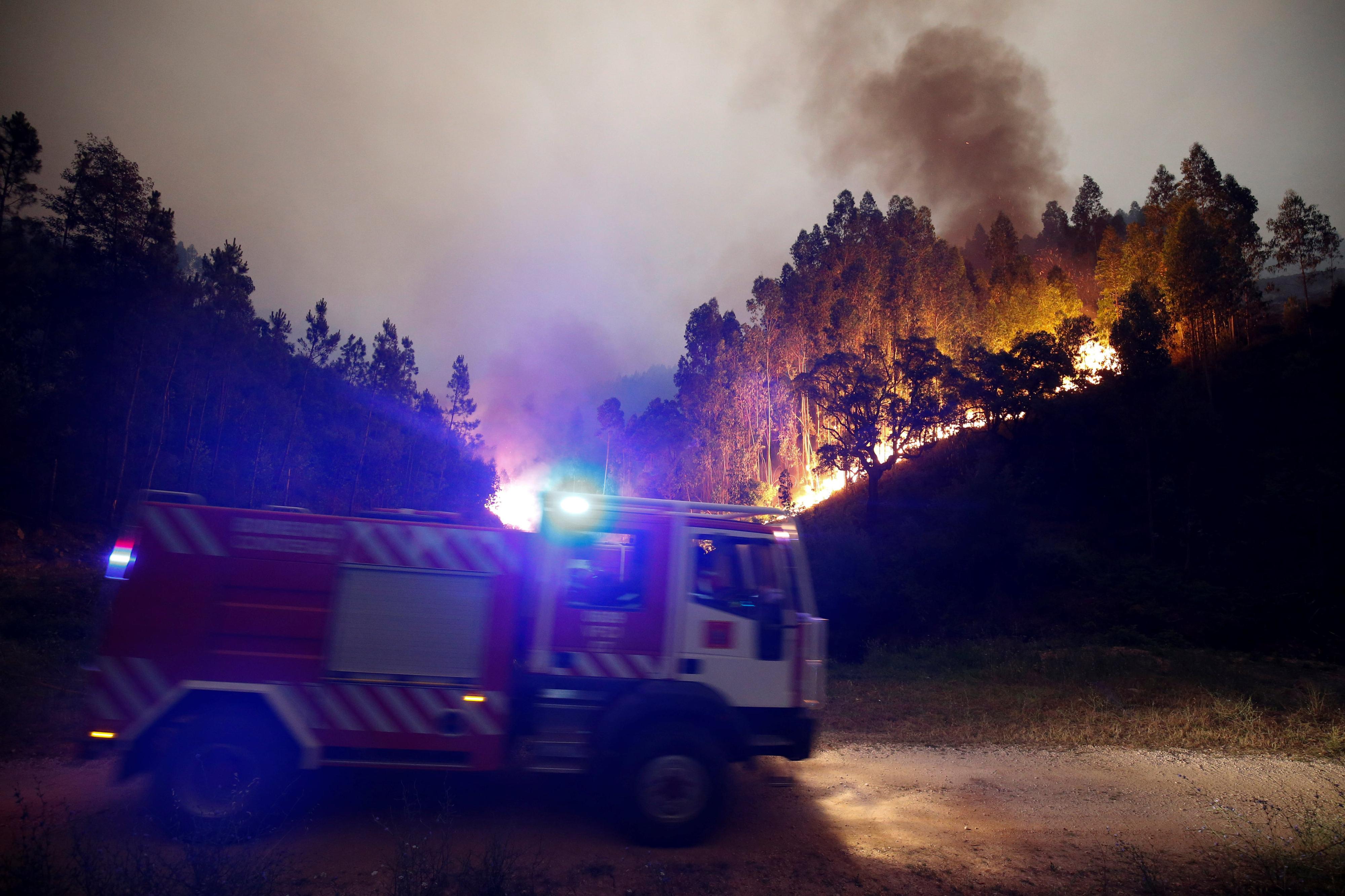 Au Portugal, un incendie d’une « violence inouïe » fait au moins 62 morts