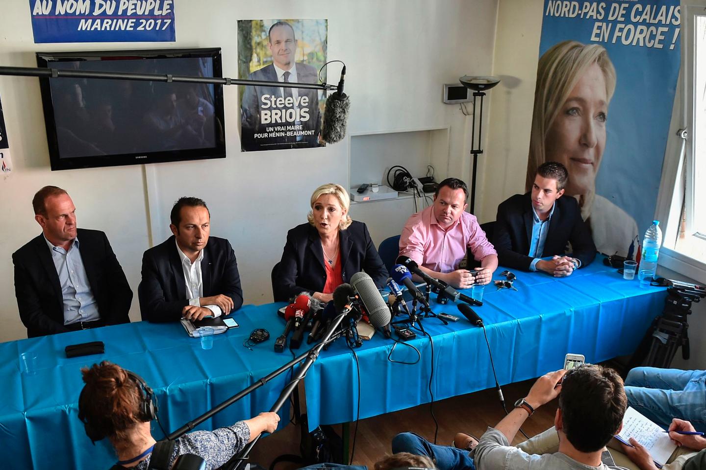 Législatives 2017 : Qui sont les huit députés Front national