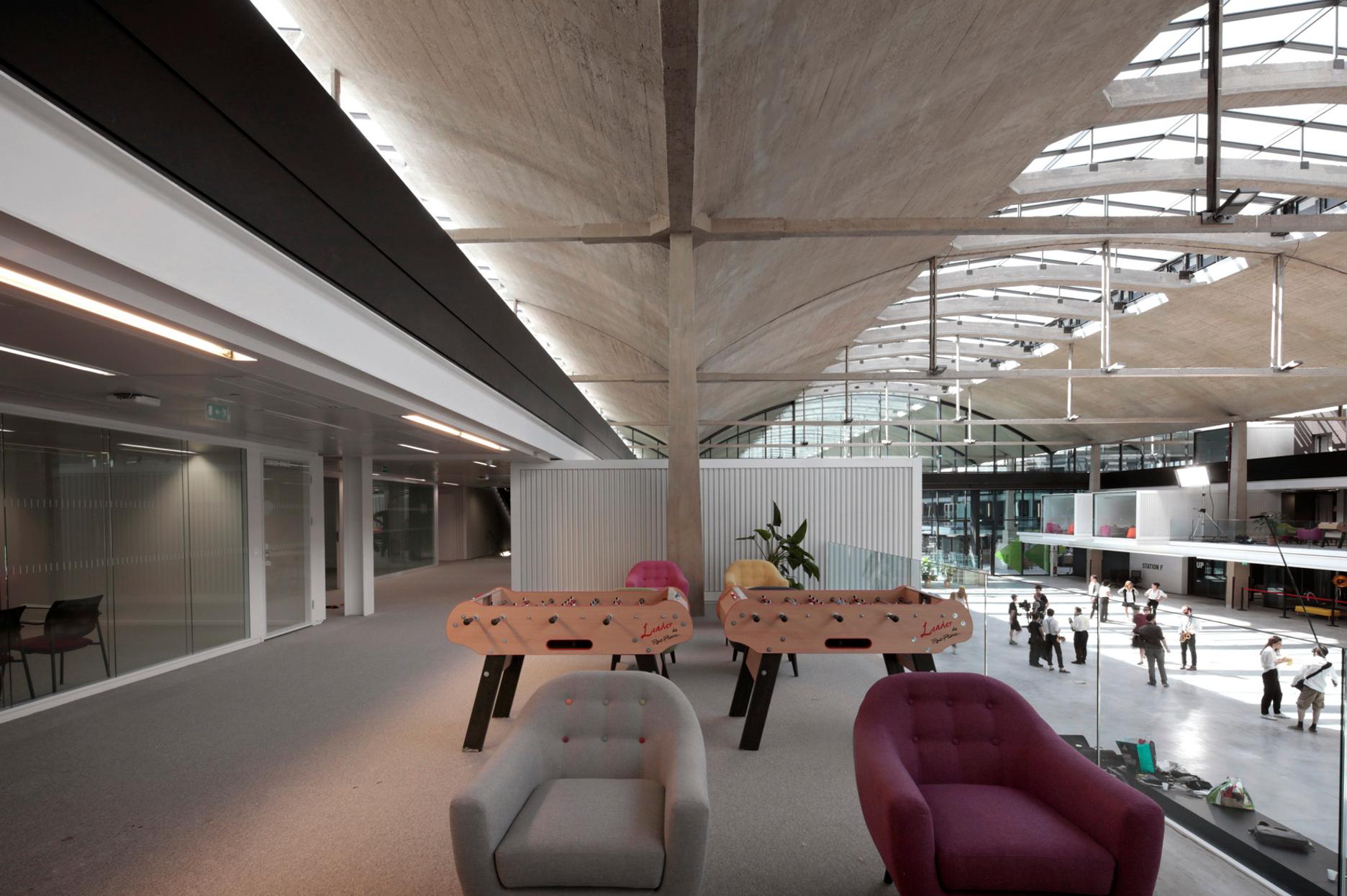 La Station F, « le plus grand campus de start-up au monde », ouvre ses ...