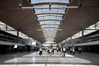 La Station F, « le plus grand campus de start-up au monde », ouvre ses ...