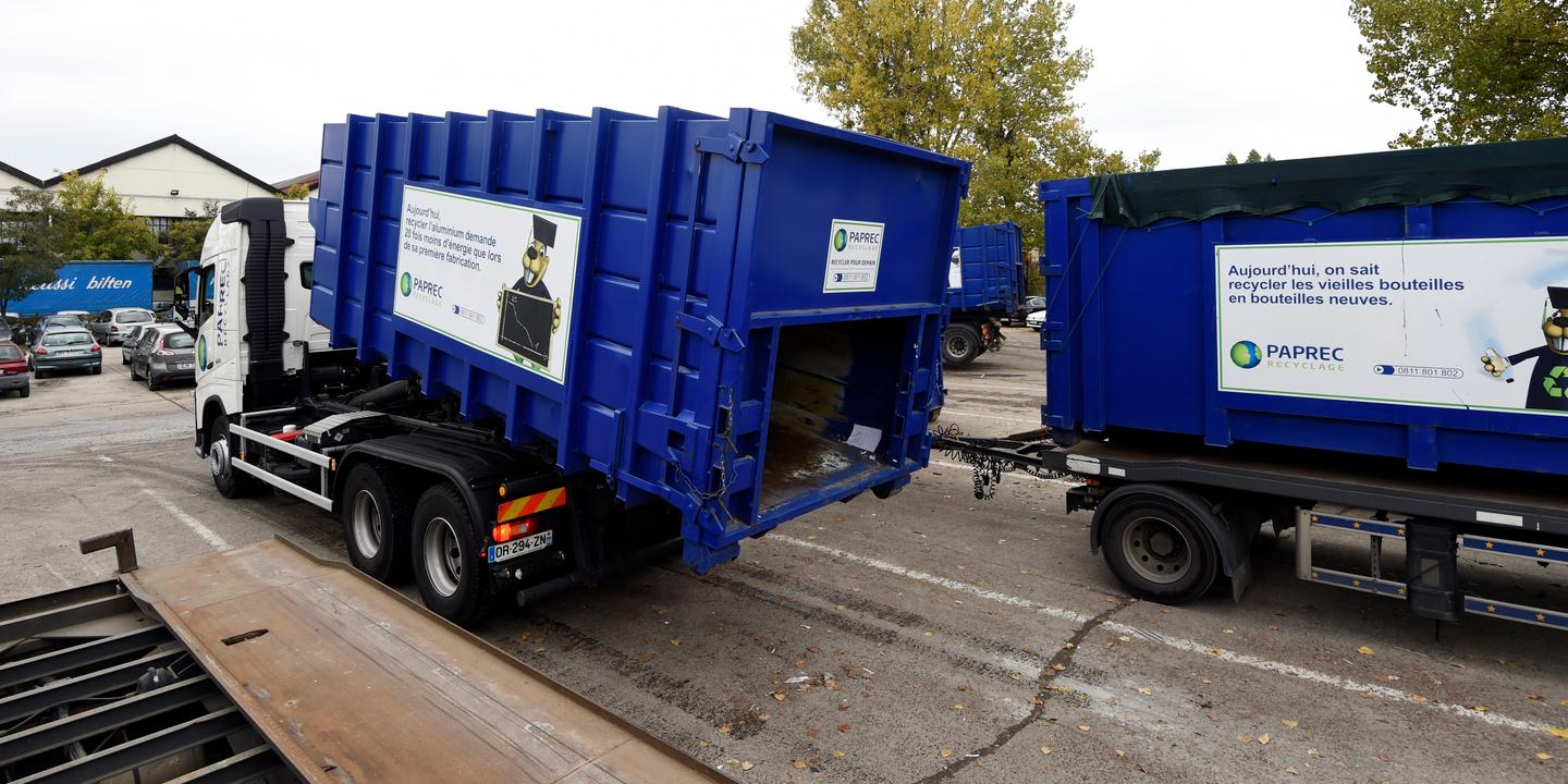 Paprec crée la première filière de recyclage des bouteilles en PET opaque