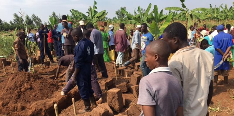 Le jour de l’umuganda, tout le monde travaille au Rwanda