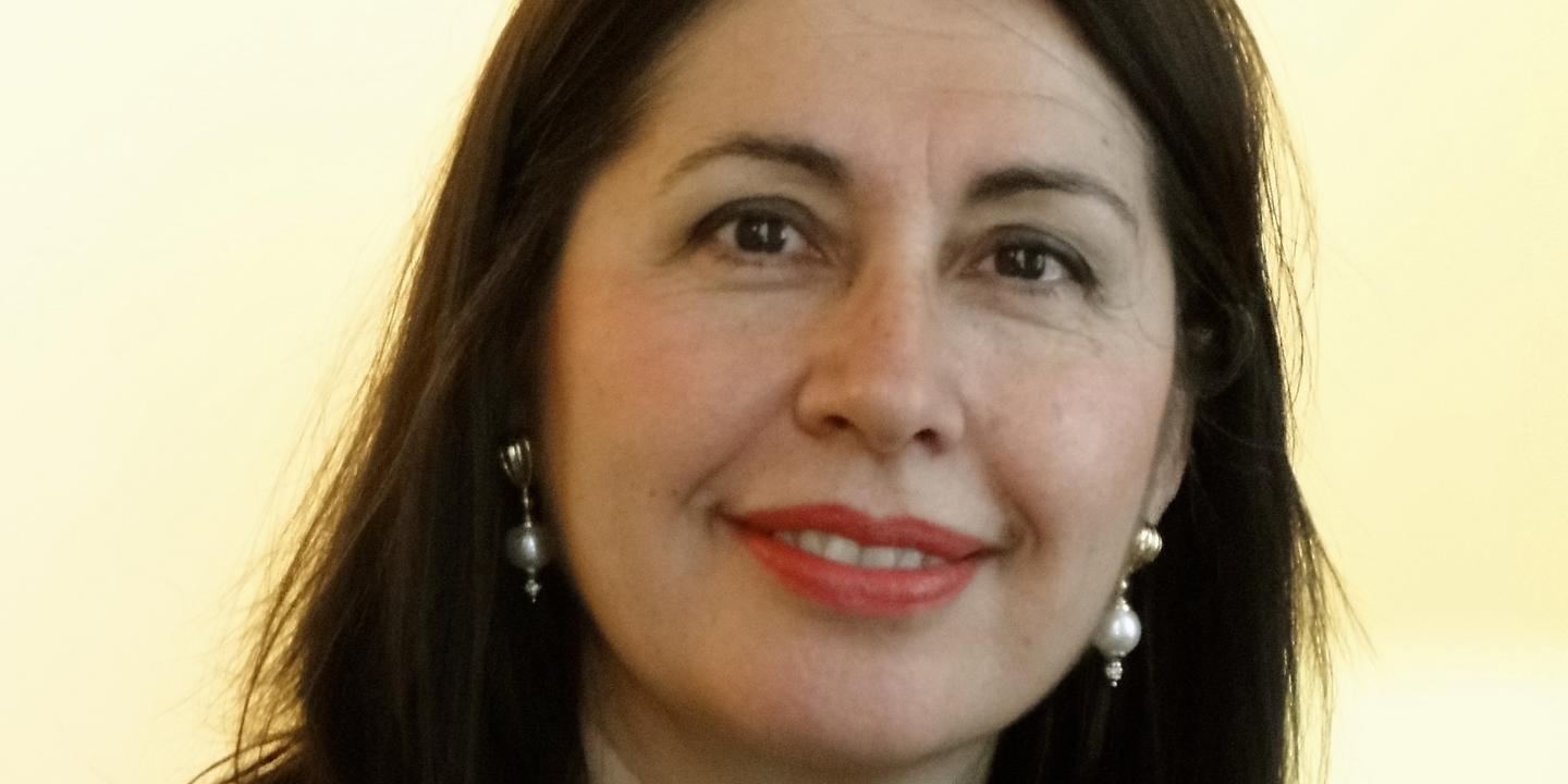 Anne Deneys-Tunney, professeure de littérature française à la New York ...