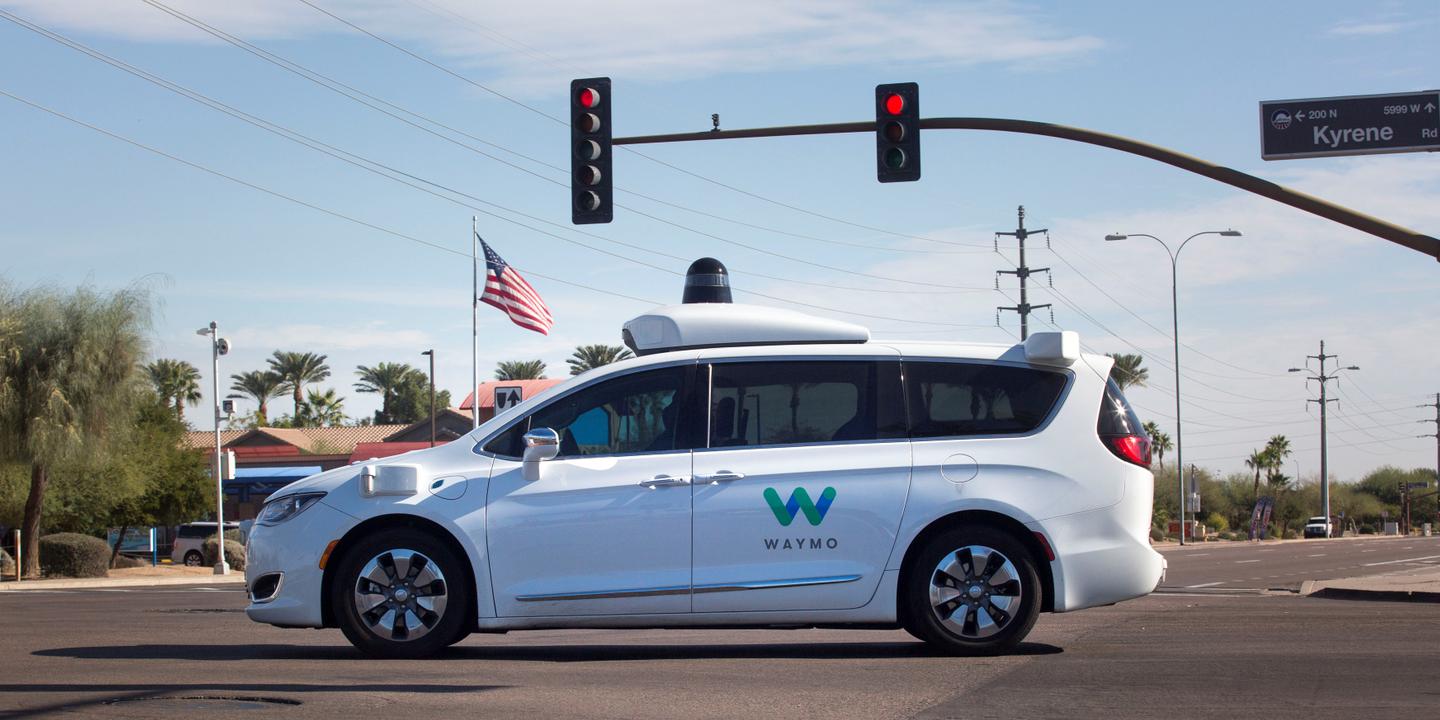 Les taxis autonomes de Google sur la grille de départ