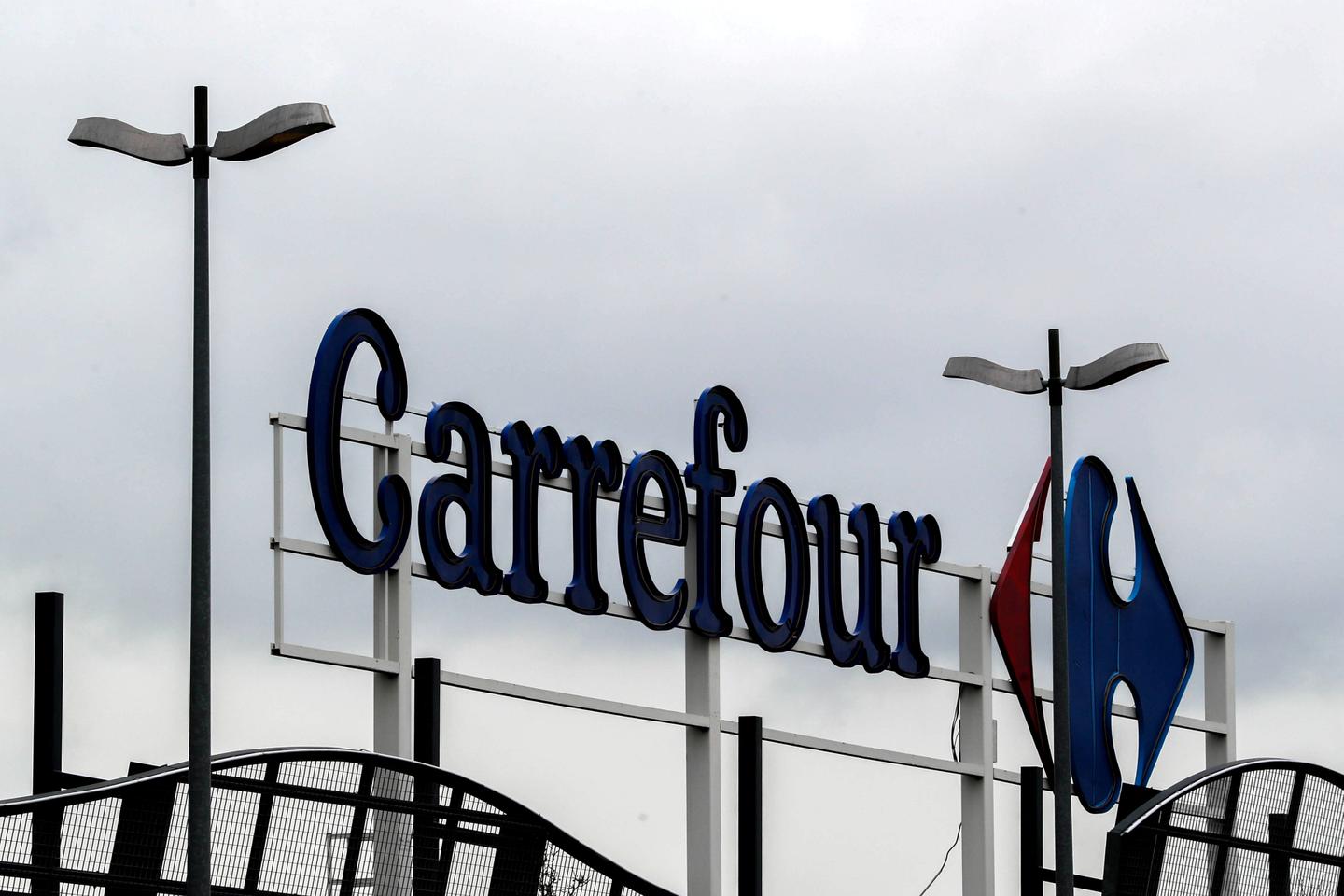 Carrefour : les syndicats lancent un appel à la grève pour la journée ...