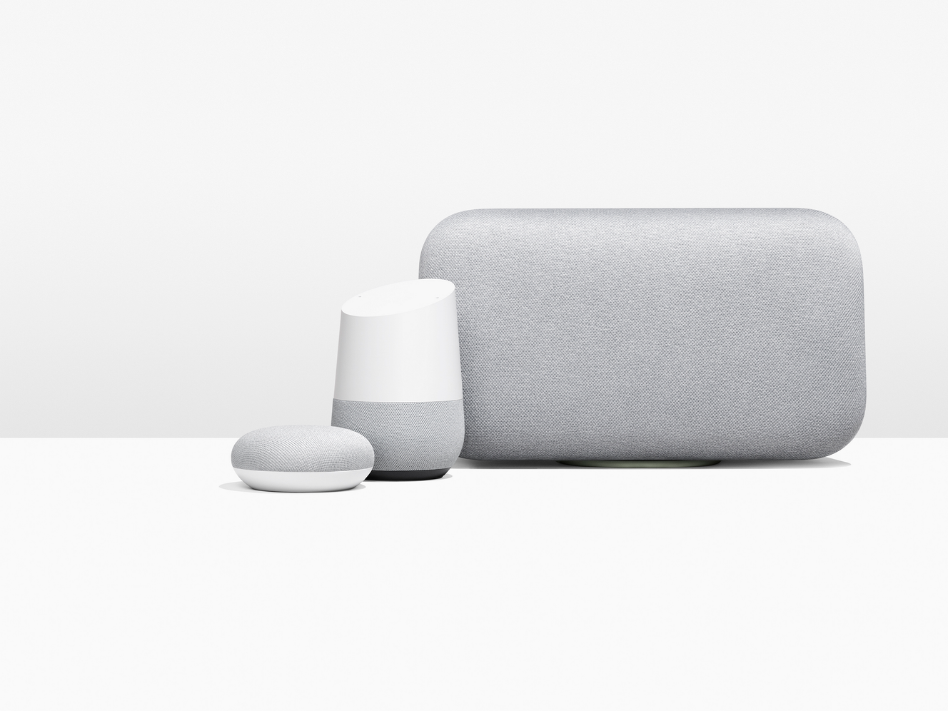 L’enceinte Google Home devient bilingue et prend du coffre