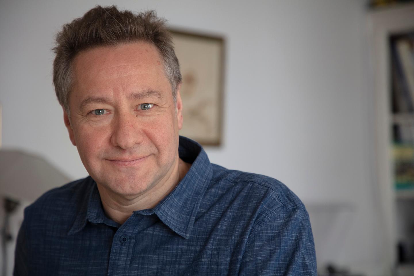 Denis Soula dans la peau de deux femmes