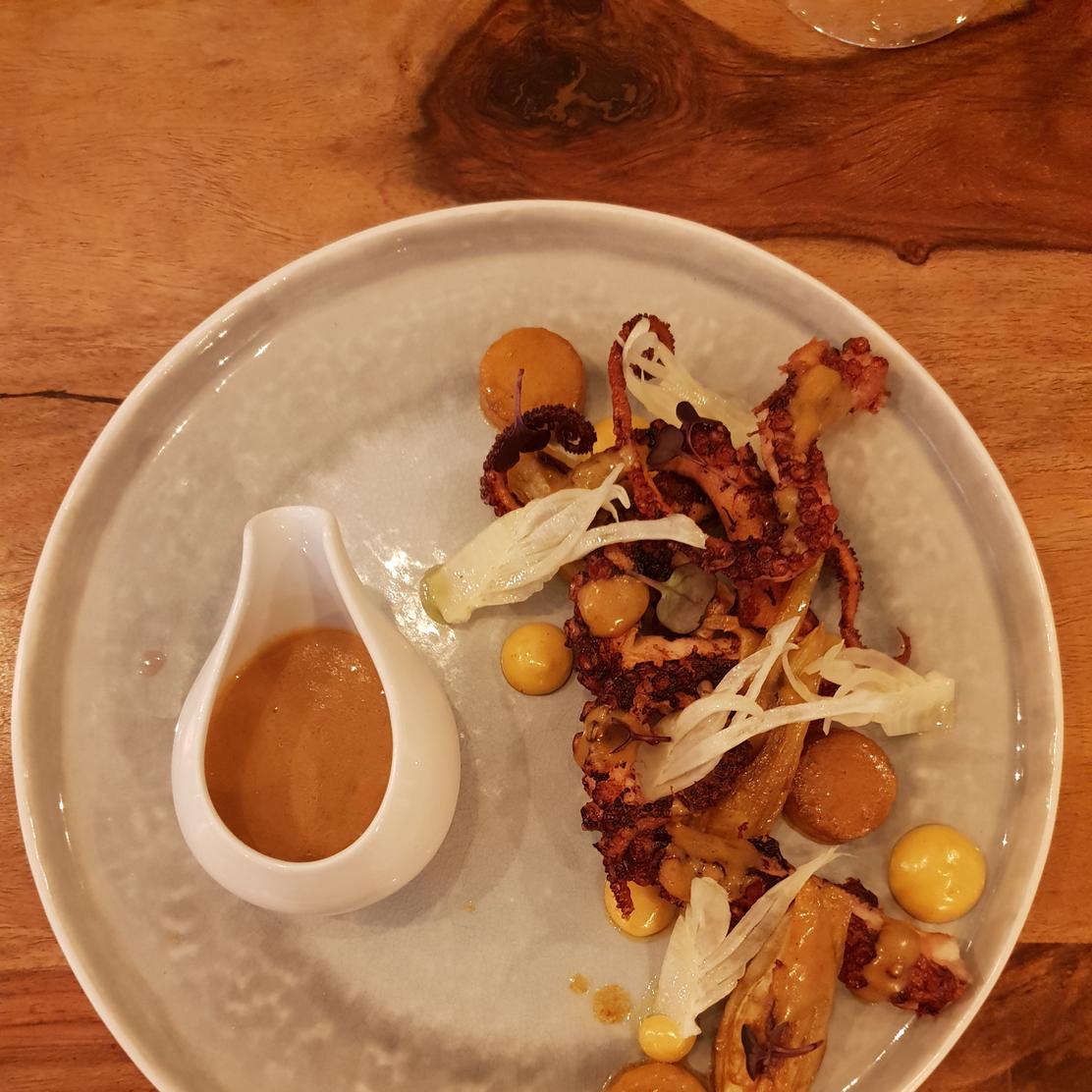 Poulpe rôti façon bouillabaisse : la recette de Paul Langlère