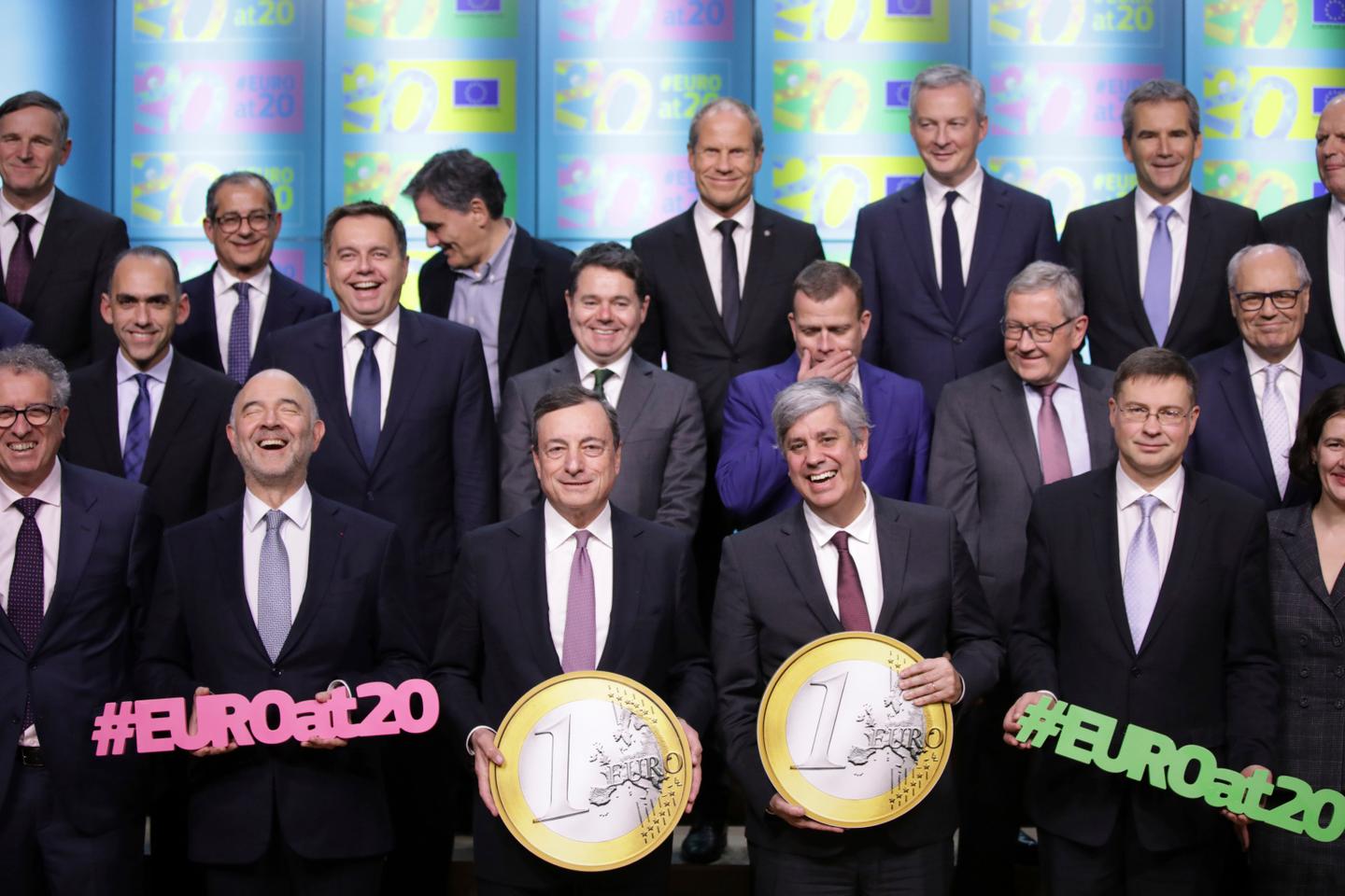 Les 20 ans de l’euro : au cœur de la BCE, la tour de contrôle de la ...