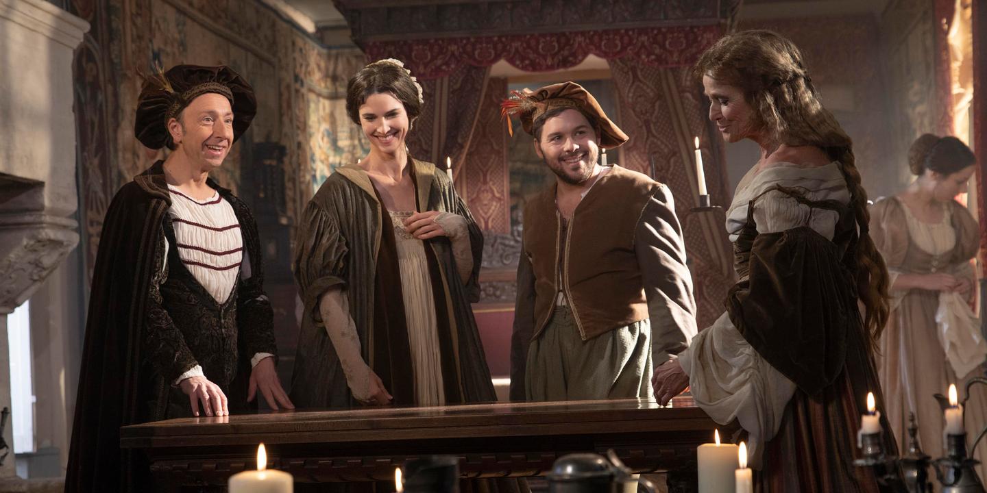 « La Fabuleuse Histoire de la maison » : Stéphane Bern remonte joyeusement le temps domestique